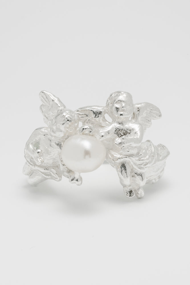 B213 / CHERUB PEARL RING
